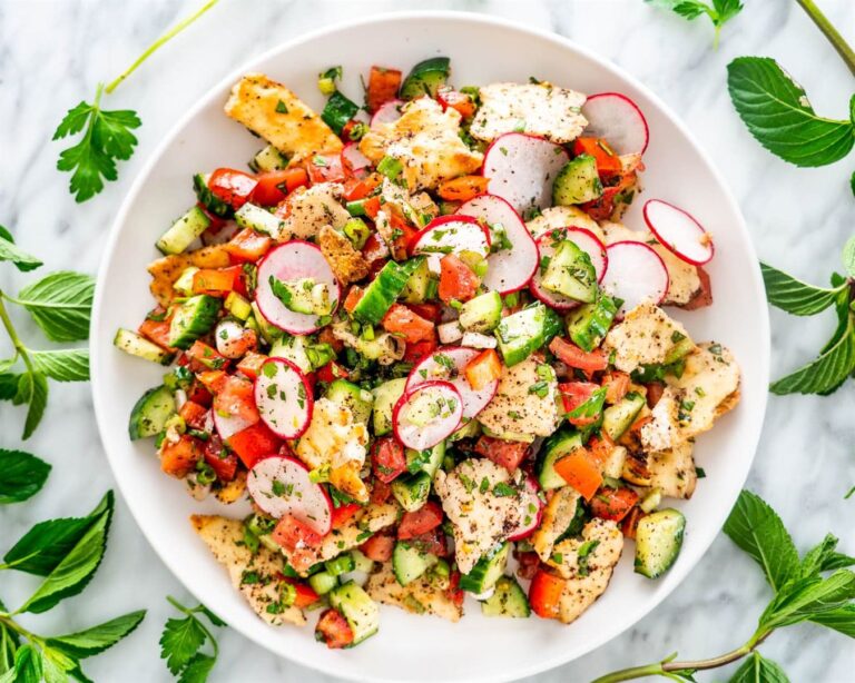 Lebanese Fattoush Origins: From Leftover to Popular Salad - vibelb